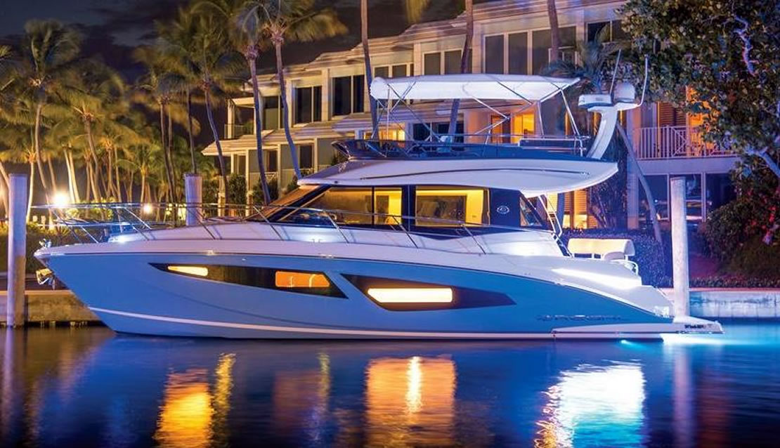 48 Regal Flybridge - Miami yacht rental