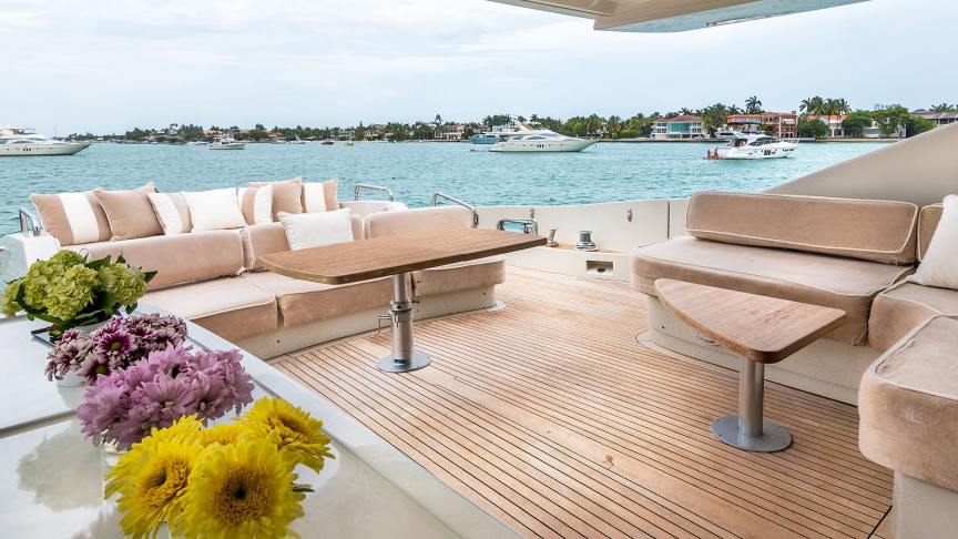 86 Azimut Scarlet - Miami yacht rental